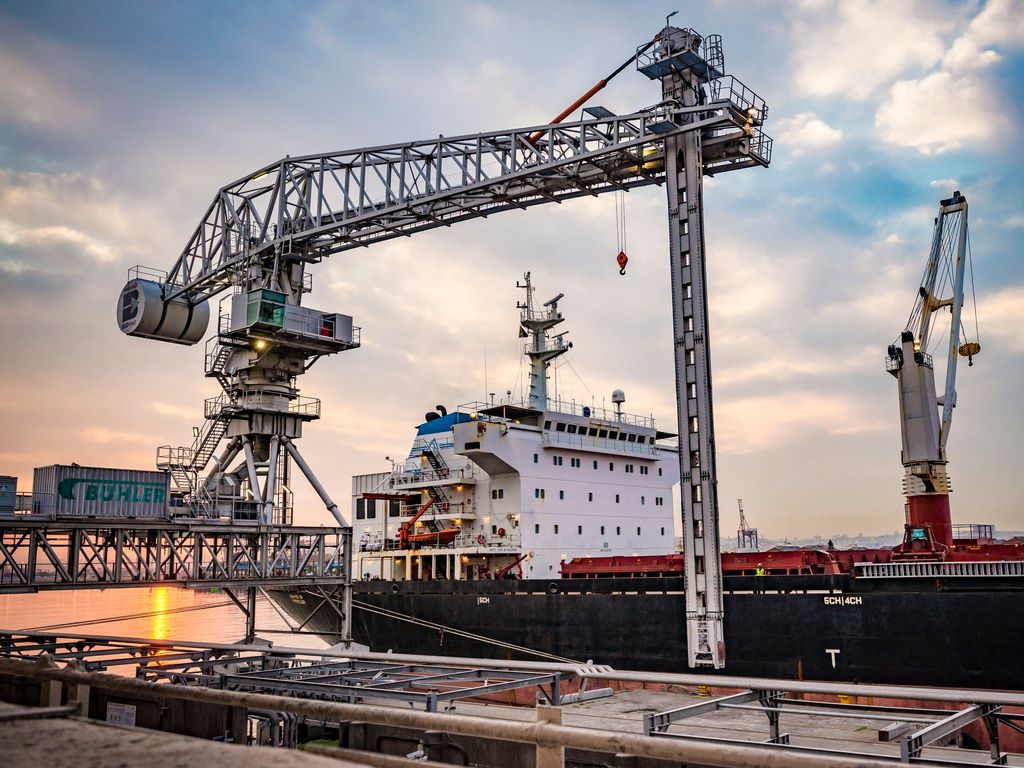 Mechanical Ship Unloader | Portalink | Bühler Group